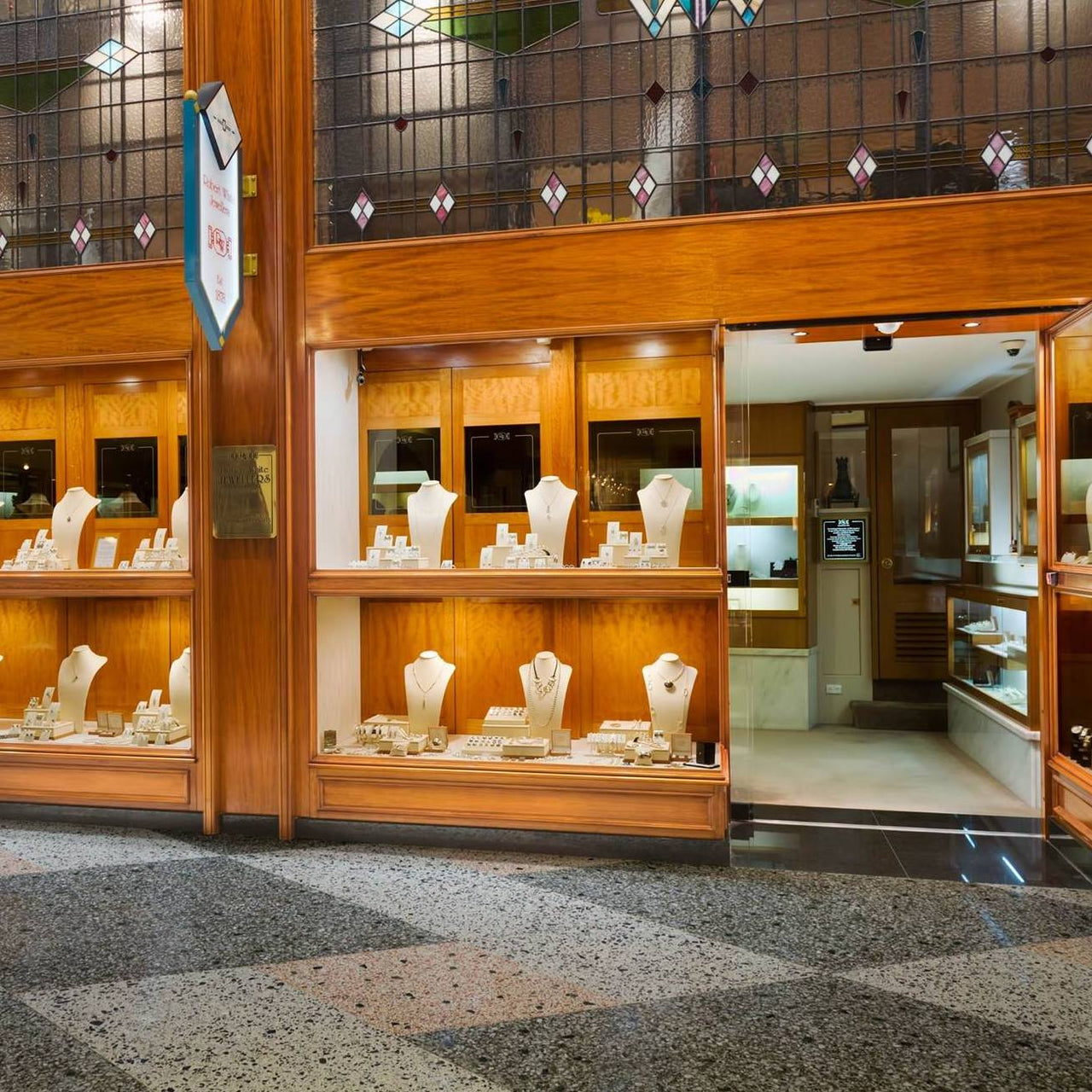 Bespoke Creations – Robert White Jewellers